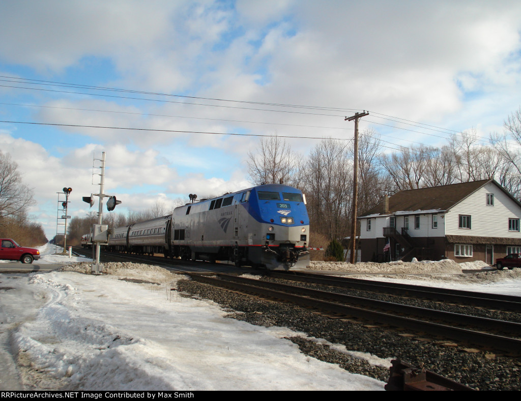 Amtrak 63 "Maple Leaf"